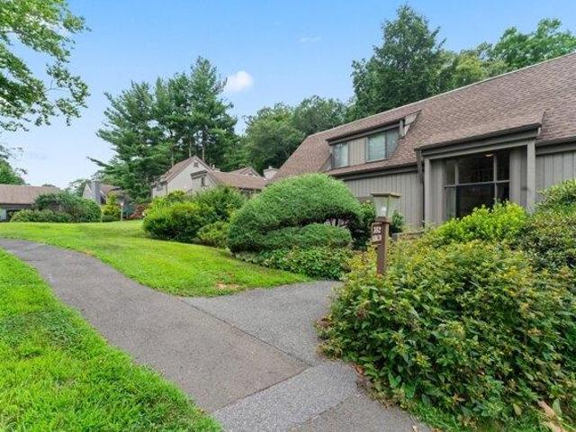 2 bedroom, Southbury CT 06488 102280445