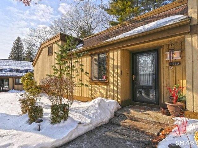 2 bedroom, Southbury CT 06488 102345743