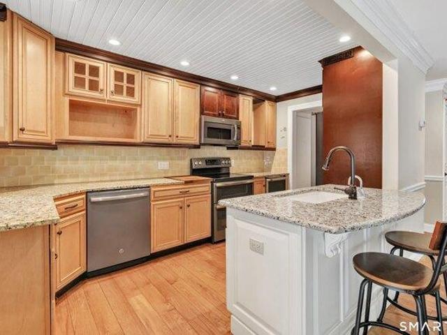 2 bedroom, Southbury CT 06488 102583828
