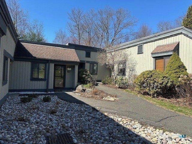 2 bedroom, Southbury CT 06488 102799481
