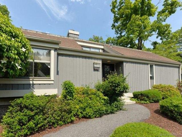 2 bedroom, Southbury CT 06488 102823630