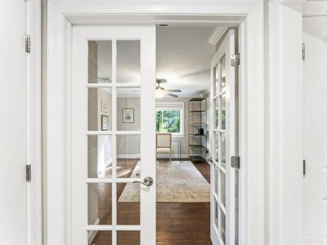 2 bedroom, Southbury CT 06488 105127831
