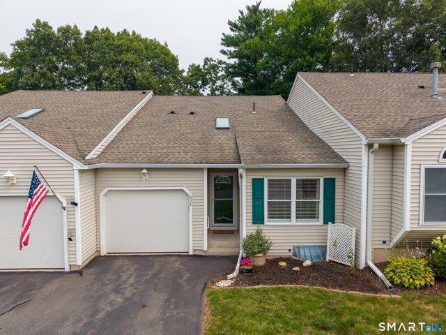 2 bedroom, Southington CT 06489 104692733