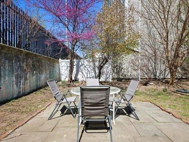 2 bedroom, Somerville MA 02143 104653659