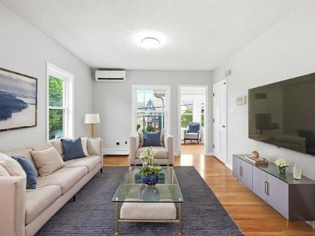 2 bedroom, Somerville MA 02144 104332394