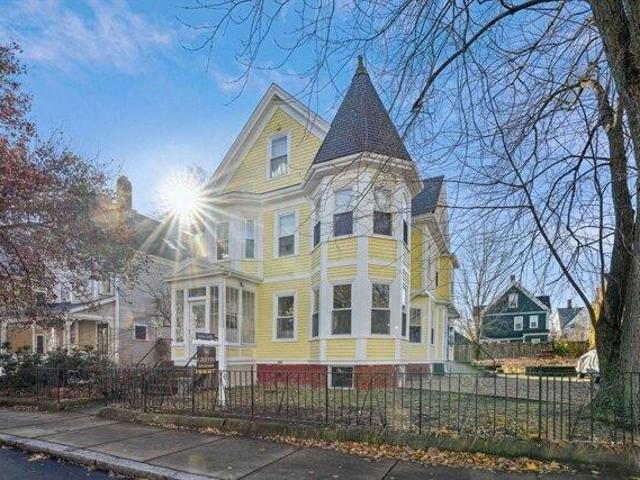 2 bedroom, Somerville MA 02144 LS101604082