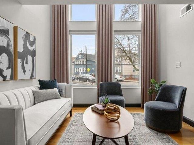 2 bedroom, Somerville MA 02145 102634576