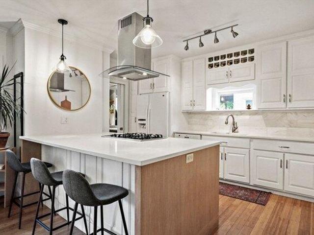 2 bedroom, Somerville MA 02145 LS102061601