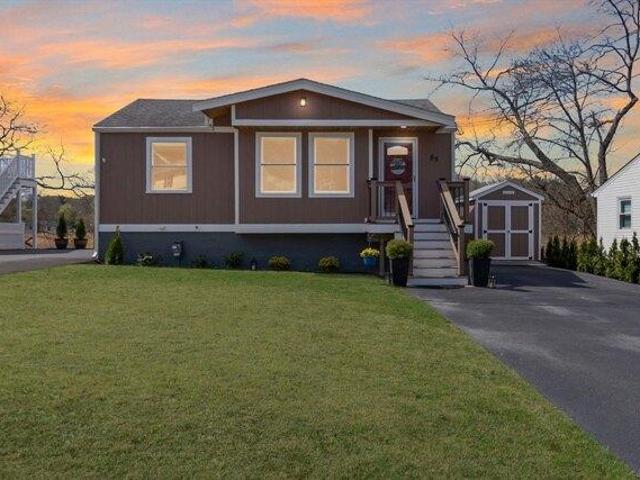 2 bedroom, Saugus MA 01906 102212503