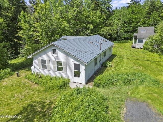 2 bedroom, Savoy MA 01256 104607047