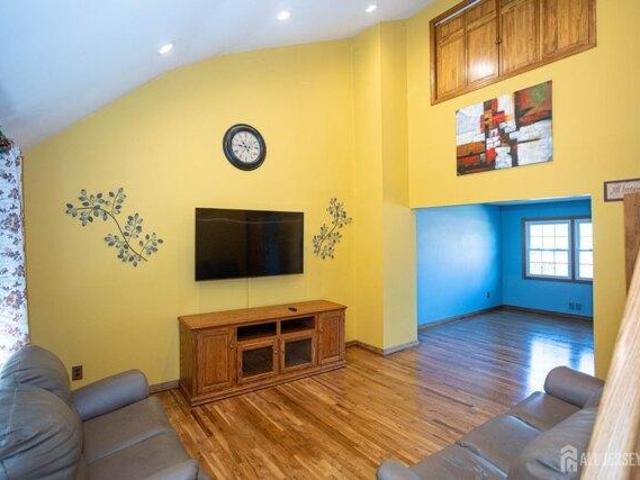 2 bedroom, Sayreville NJ 08872 105174000
