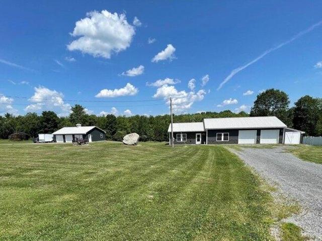 2 bedroom, Saint Albans ME 04971 104807533
