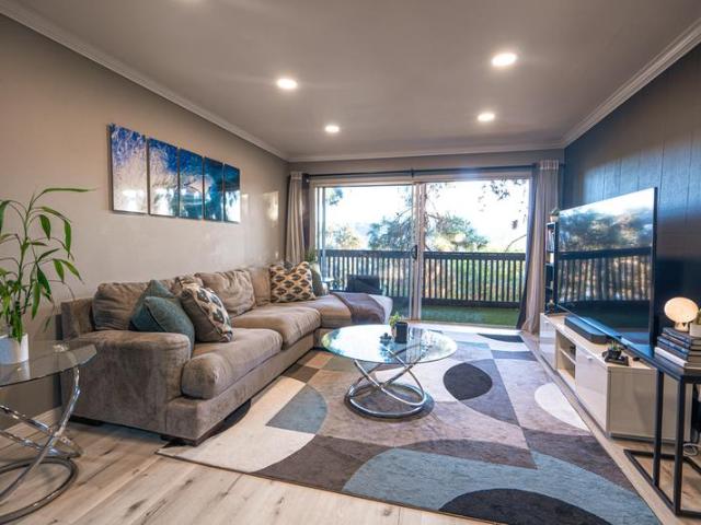 2 bedroom, San Diego CA 92108 LS74755087