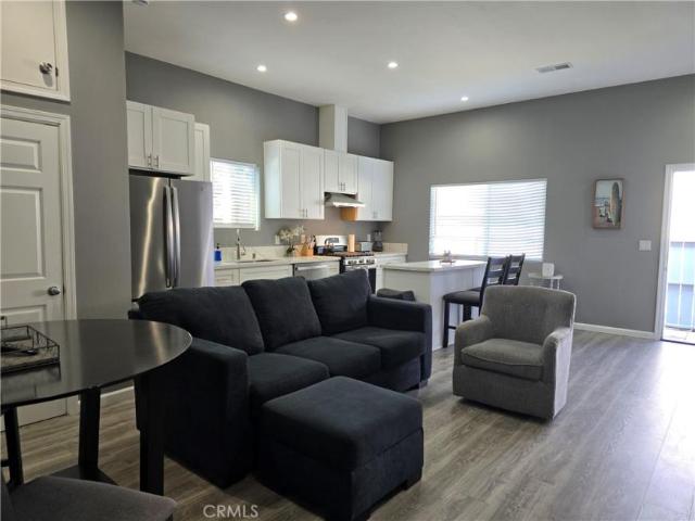 2 bedroom, San Diego CA 92102 LS96764436