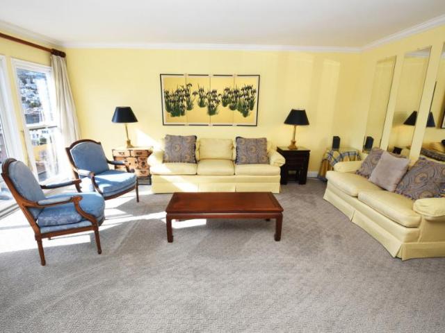 2 bedroom, San Francisco CA 94114 1403 LS61238916
