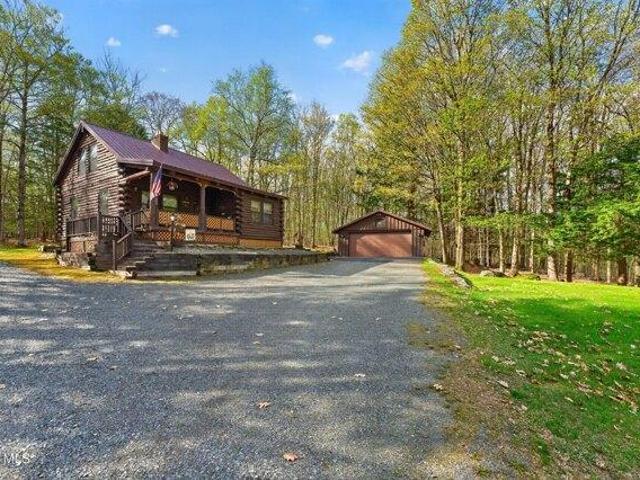 2 bedroom, Sand Lake NY 12153 103604101