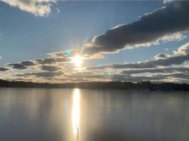 2 bedroom, Sandown NH 03873 102254424