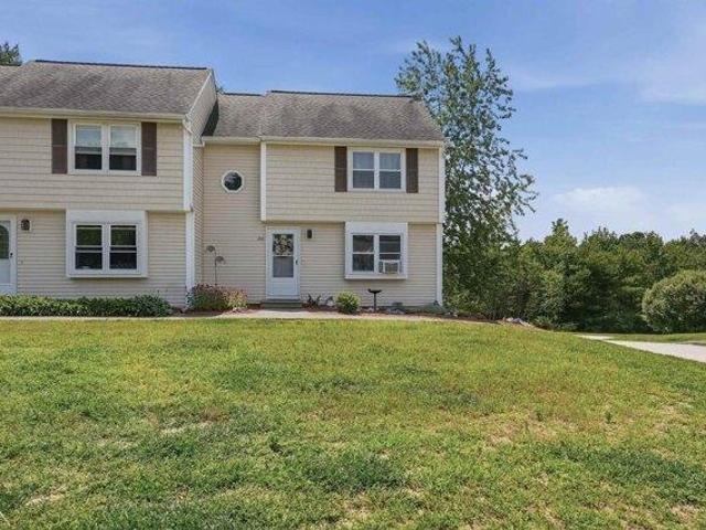 2 bedroom, Sandown NH 03873 104811040
