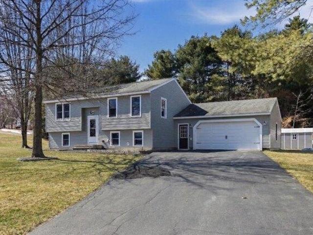 2 bedroom, Sanford ME 04073 102410146