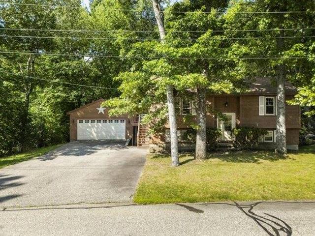 2 bedroom, Sanford ME 04073 104790108