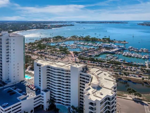 2 bedroom, Sarasota FL 34236 102715793