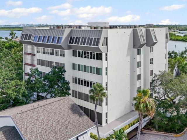 2 bedroom, Sarasota FL 34242 102659780