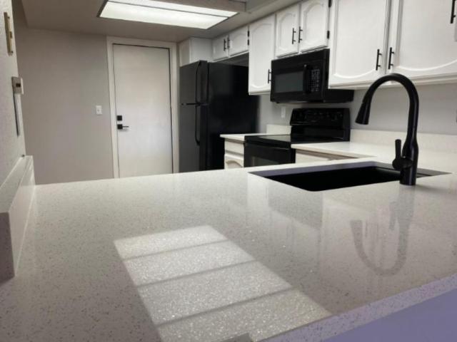 2 bedroom, Scottsdale AZ 85260 89215348