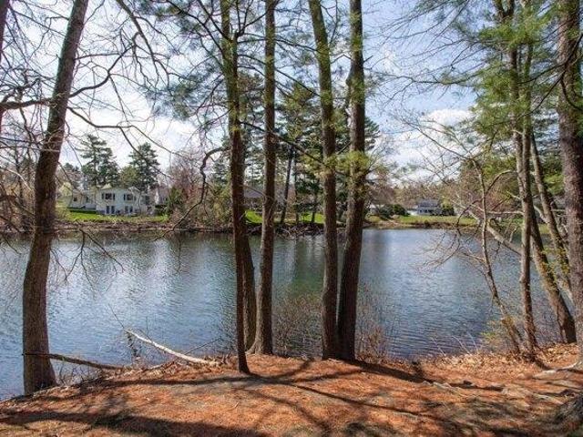 2 bedroom, Seabrook NH 03874 102670294