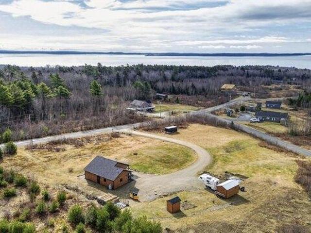 2 bedroom, Searsport ME 04974 102727010