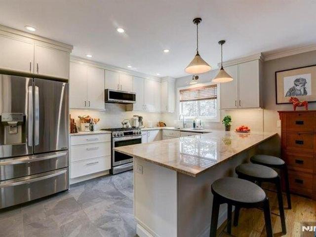 2 bedroom, Secaucus NJ 07094 102478229