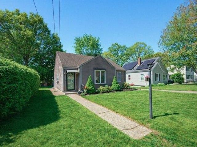 2 bedroom, Seekonk MA 02771 LS102761804