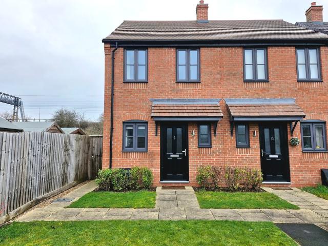 2 bedroom semi detached to let