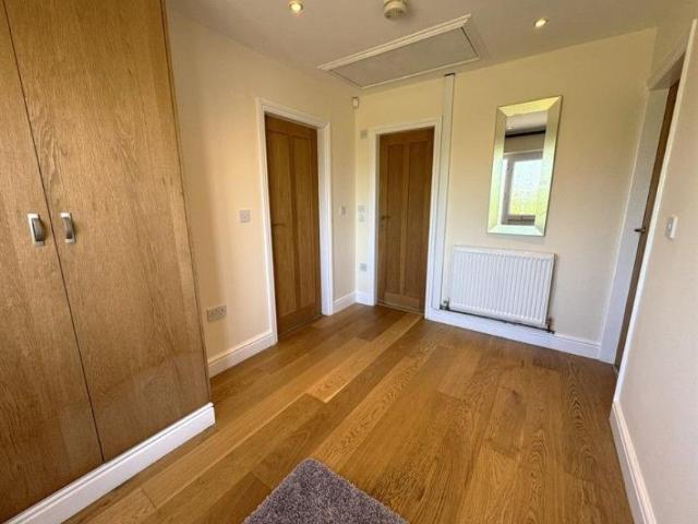 1 Bedroom Semi Detached To Let