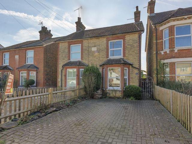 2 bedroom semi detached villa house to rent