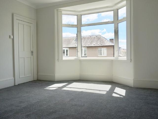 2 bedroom semi detached apartment to rent