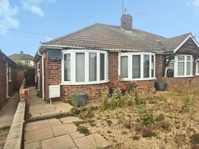2 Bedroom Semi Detached Bungalow To Rent In Crawford Avenue, Kingsthorpe, Northampton, NN5