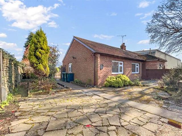 2 Bedroom Semi Detached Bungalow To Rent In Lythalls Lane, Coventry, CV6