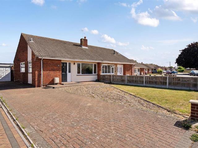 2 bedroom semi detached bungalow to rent