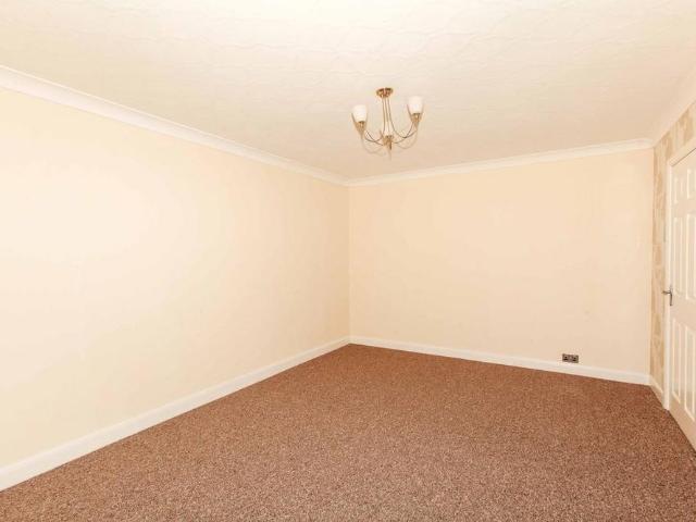 2 bedroom semi detached bungalow to rent