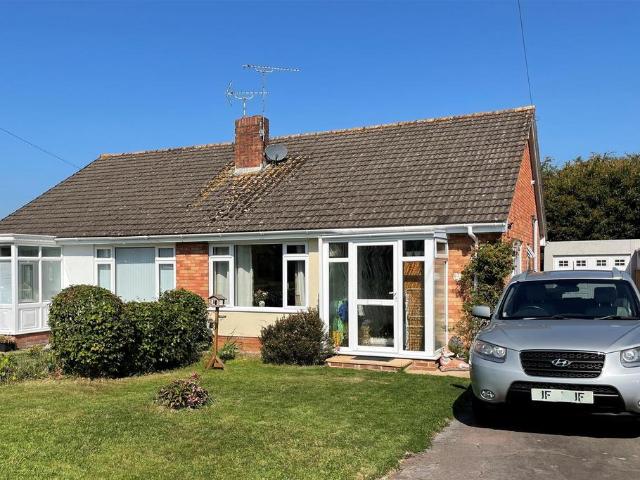 2 bedroom semi detached bungalow to rent