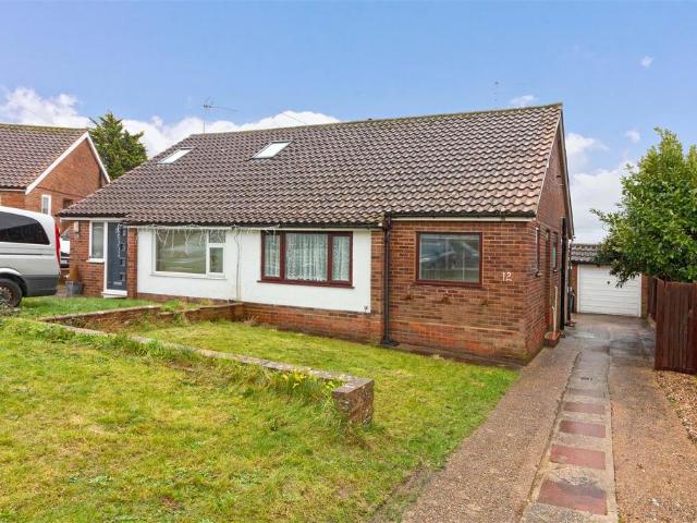 2 bedroom semi detached bungalow to rent