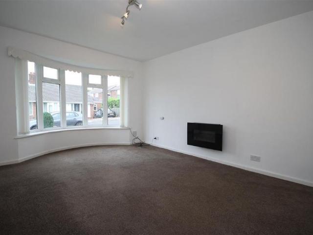 2 bedroom semi detached bungalow to rent