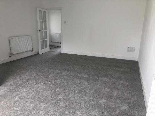 2 bedroom semi detached bungalow to rent