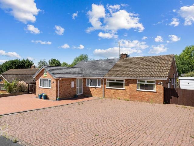 2 bedroom semi detached bungalow to rent