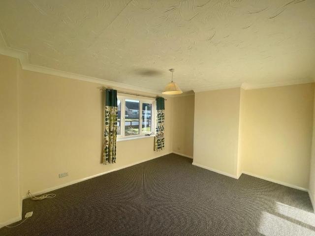 2 bedroom semi detached bungalow to rent