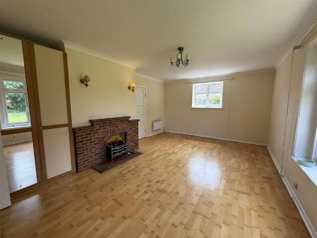 2 bedroom semi detached bungalow to rent