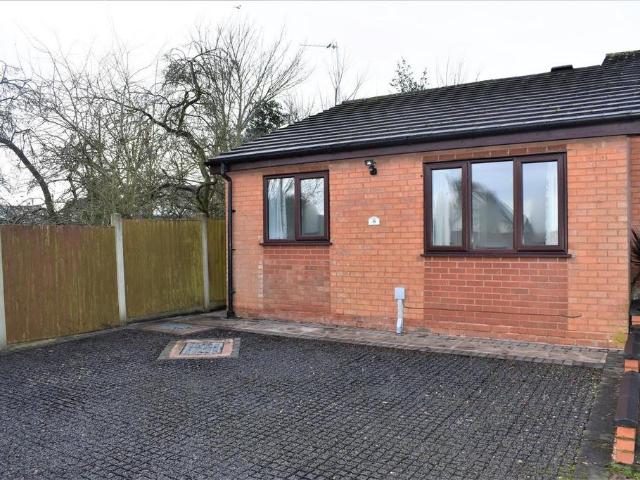 2 bedroom semi detached bungalow to rent