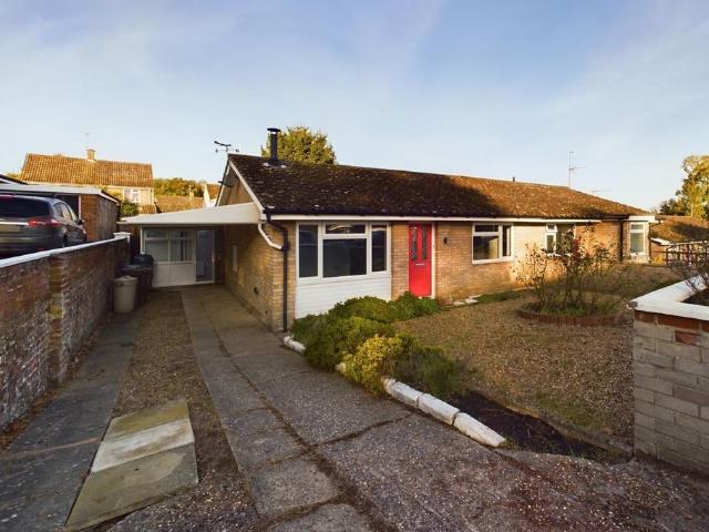 2 bedroom semi detached bungalow to rent
