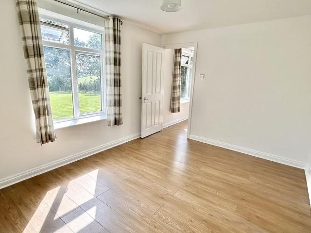 2 bedroom semi detached bungalow to rent