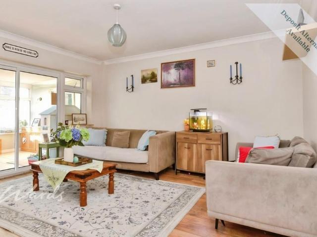 2 bedroom semi detached bungalow to rent